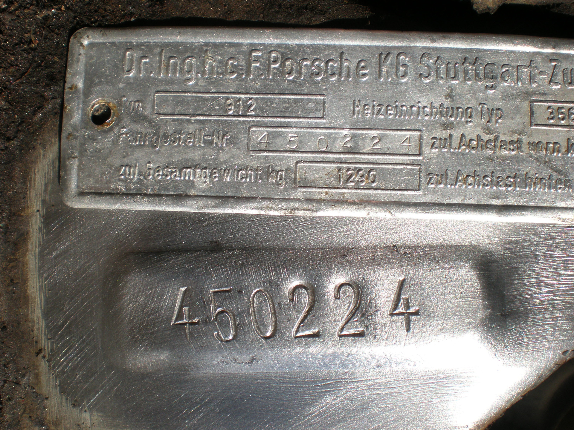 Document & IDs :: porsche912